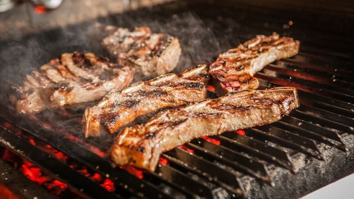 Murió atragantado con un pedazo de carne