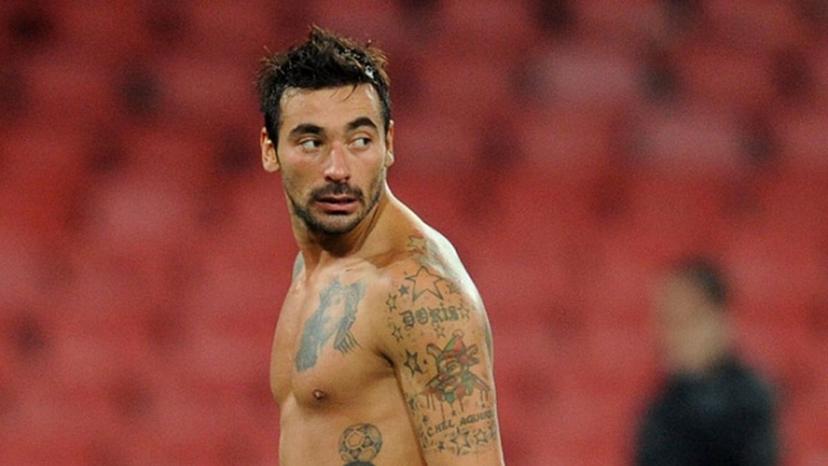 Lavezzi se desgarró y estará entre cuatro y seis semanas sin jugar