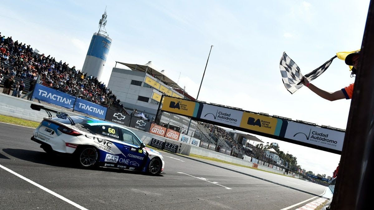 Juan Manuel Casella obtuvo su primera victoria en el TCR