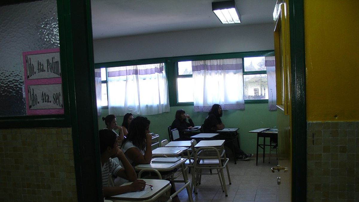 ¿Cuáles son las escuelas del interior que se suman al programa educativo?