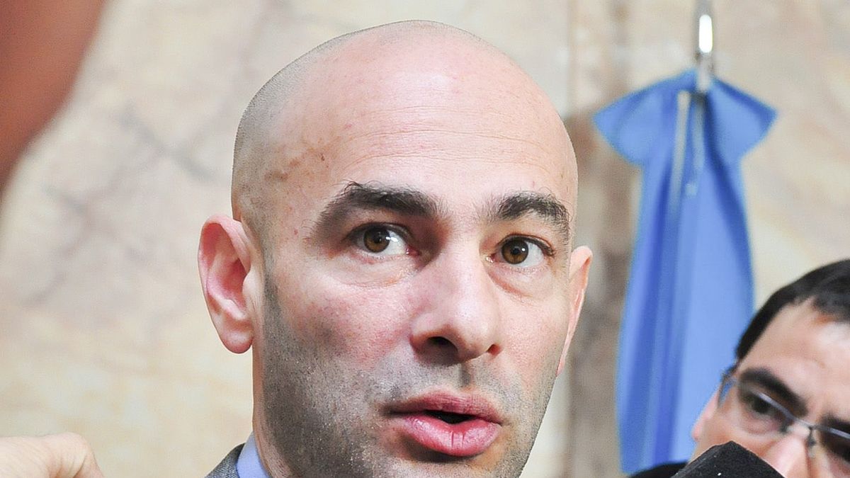 Massoni aseguró que sería más positivo que Hughes diga qué va a hacer ...