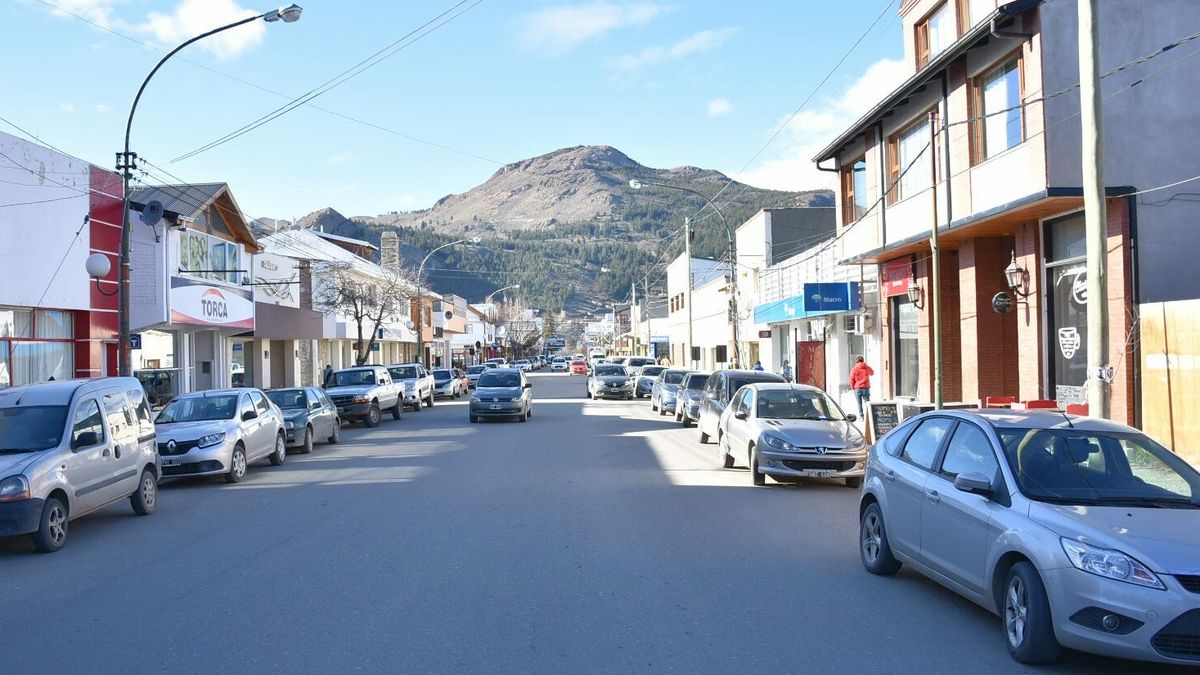 Esquel: la portada de acceso es zona liberada