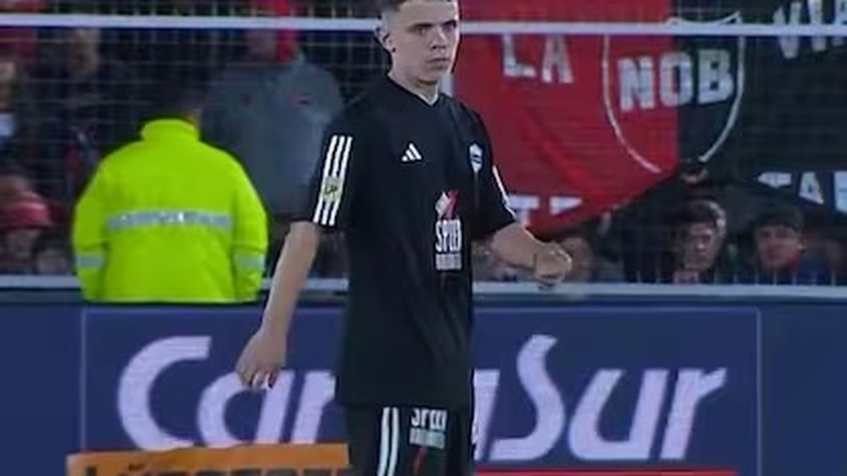 Con 14 años, Mateo Apolonio es el jugador más joven en debutar en Primera