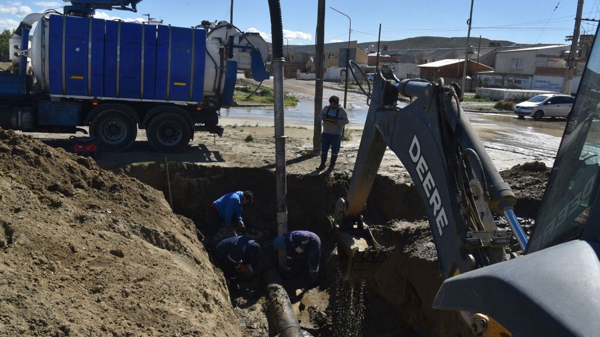 Reparan Cañería Troncal De Agua