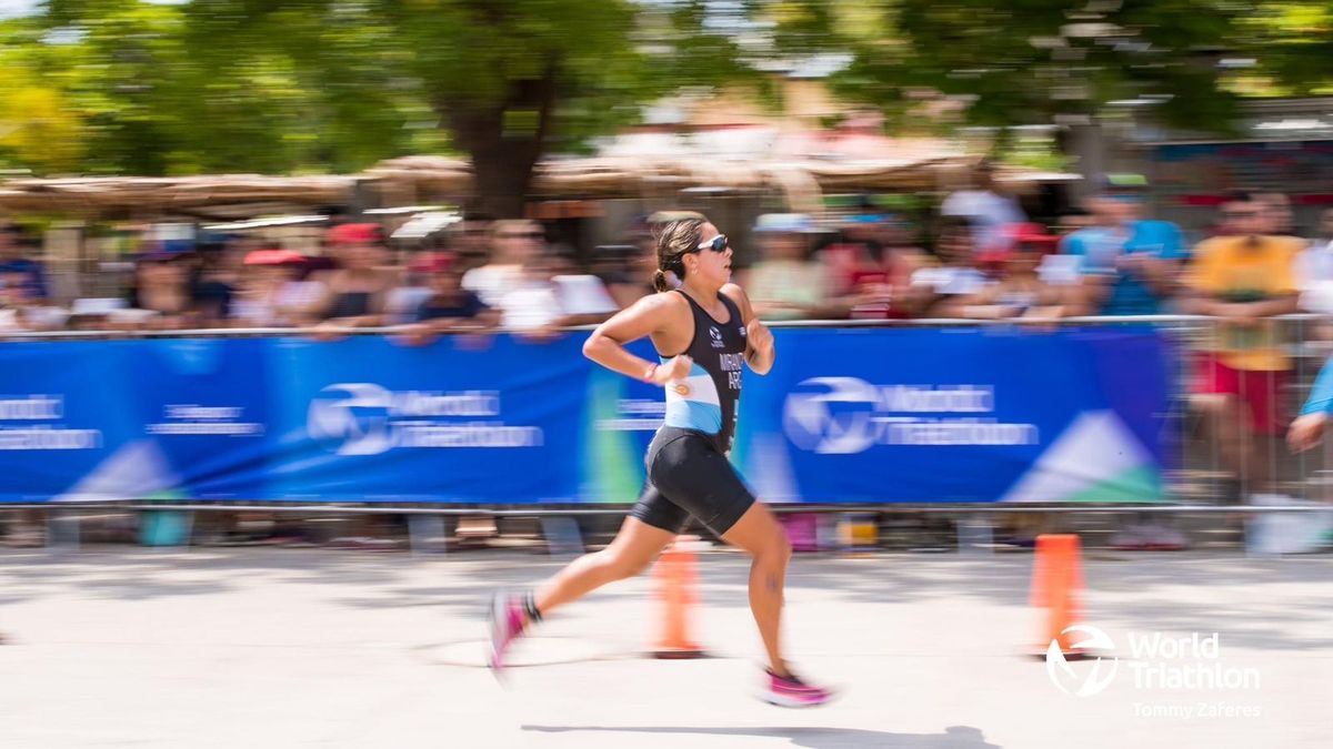 Moira Miranda a un paso de su debut panamericano Moira Miranda a un paso de su debut panamericano