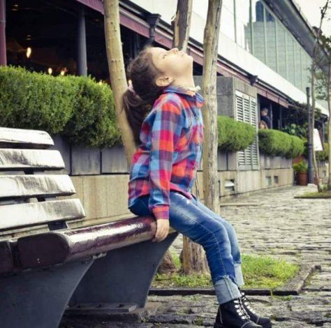 Niña de Caleta que padece Síndrome de Moebius se expresa a través de su ...