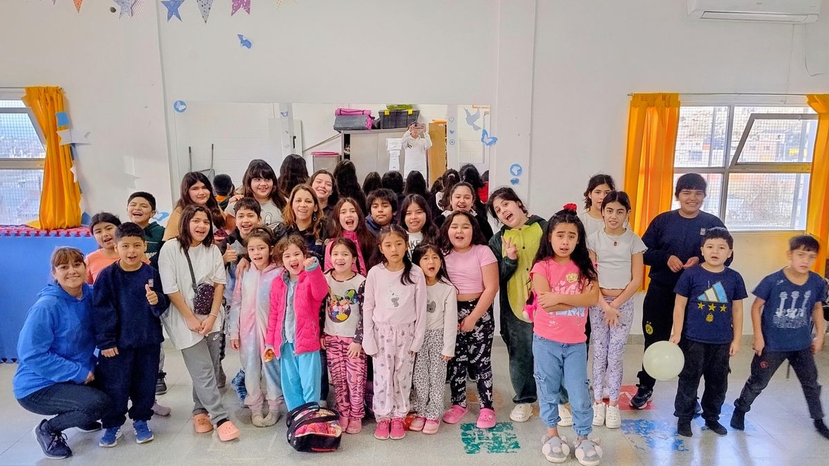 26 niños y niñas participaron de un pijama party en Patria Grande