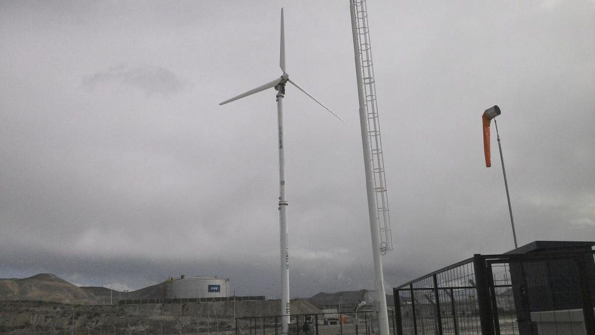 Se puso en funcionamiento el primer molino eólico construido por Pymes