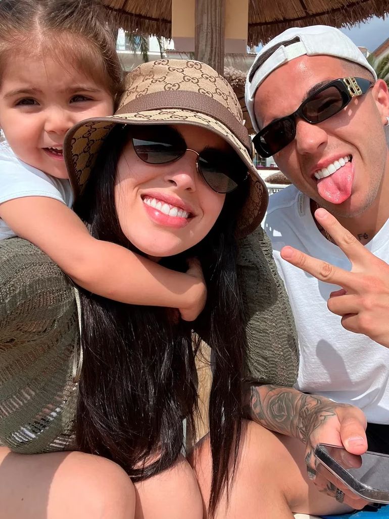 Nació Benjamín, el segundo hijo de Enzo Fernández y Valentina