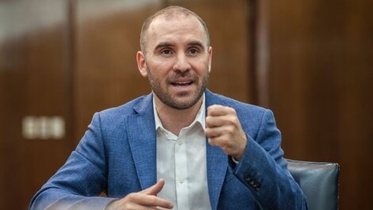 Martín Guzmán solo tiene el 12% de su patrimonio en pesos