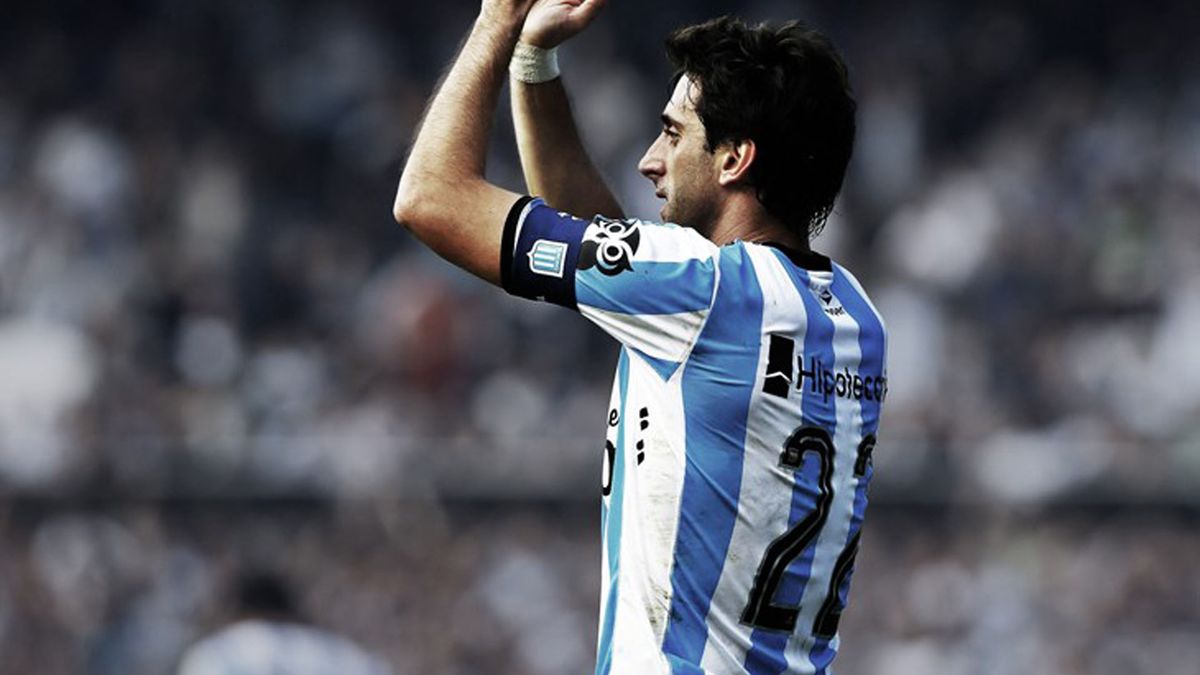 Racing despide a su ídolo Diego Milito