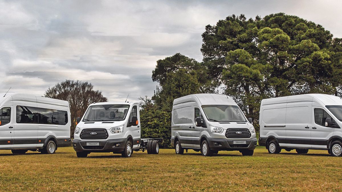 Ford Transit: extiende gama con dos versiones