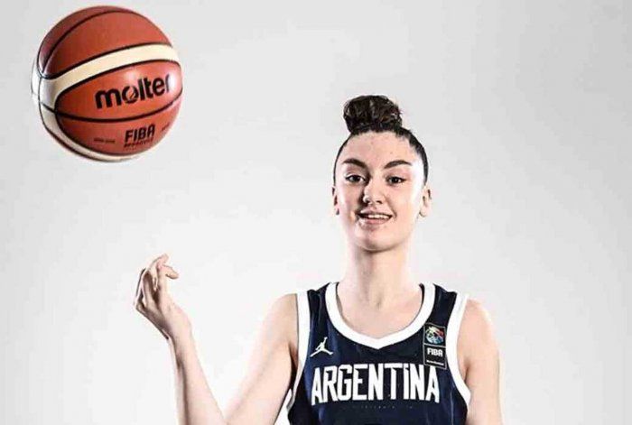 La trelewense Martina Torres sigue en la preselección U18