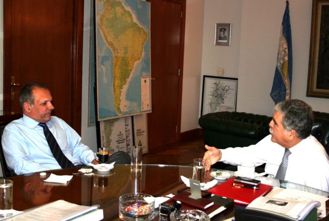 Touriñan: la intención del gobernador es mantener la inversión