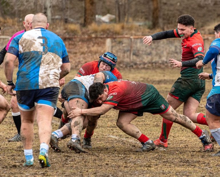 Chenque y Portugués se preparan para jugar el Regional de Clubes
