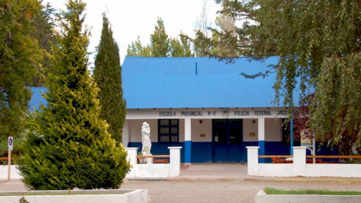 Un joven dijo haber encontrado explosivos en una escuela