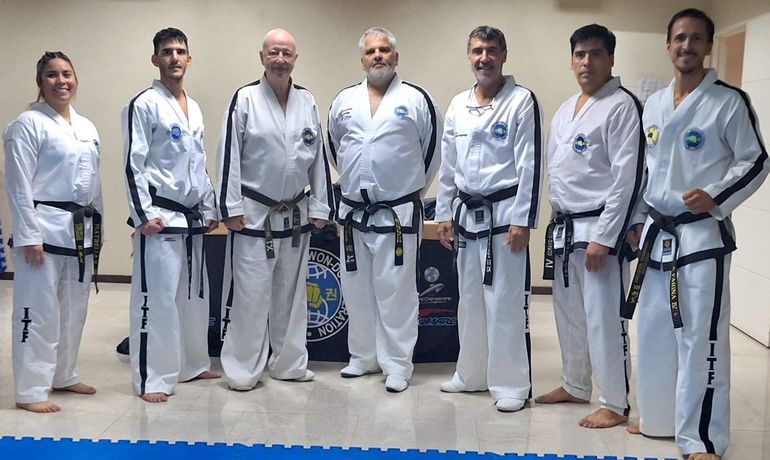 Instructores de taekwondo participaron en seminario International ...