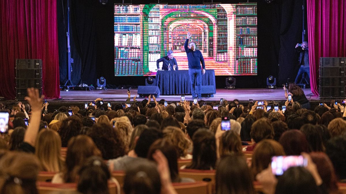 Rolón: Escribo libros sobre emociones; necesito el contacto