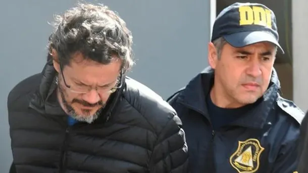 Irá a juicio el hombre acusado de matar a sus padres y culpar a la empleada