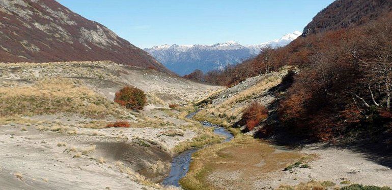 Sendero a Cajón Negro en Villa La Angostura