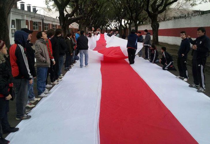 La bandera más larga del mundo es de River