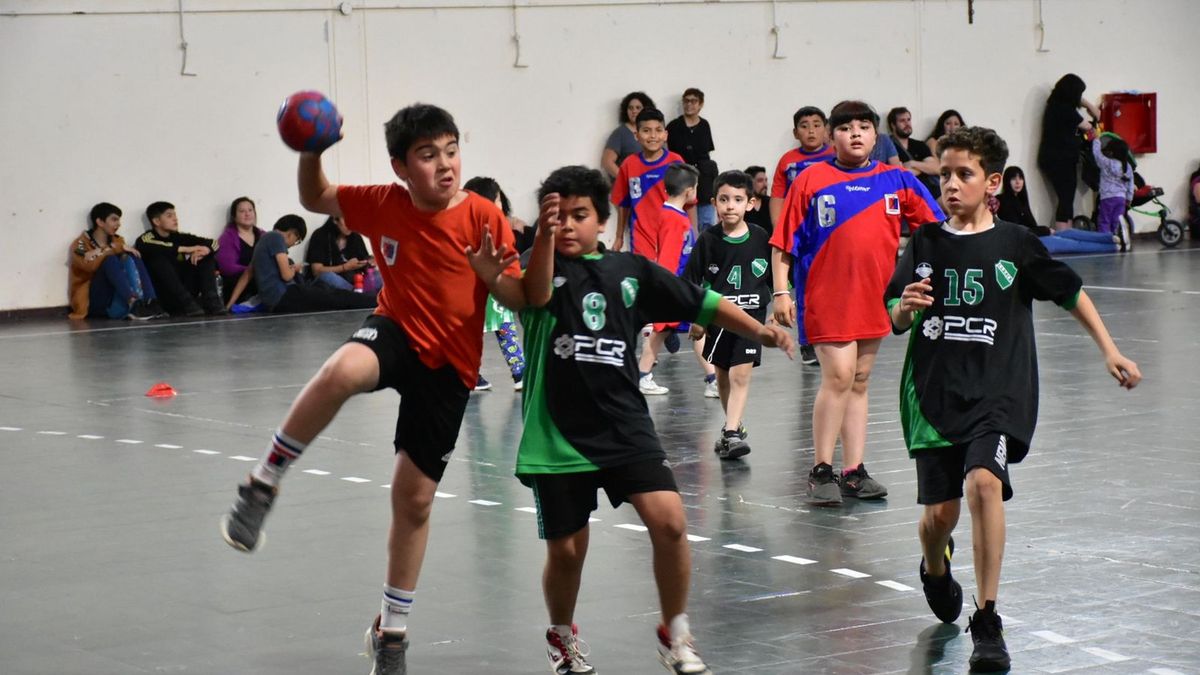 El handball infantil despidió el año en Kilómetro 5