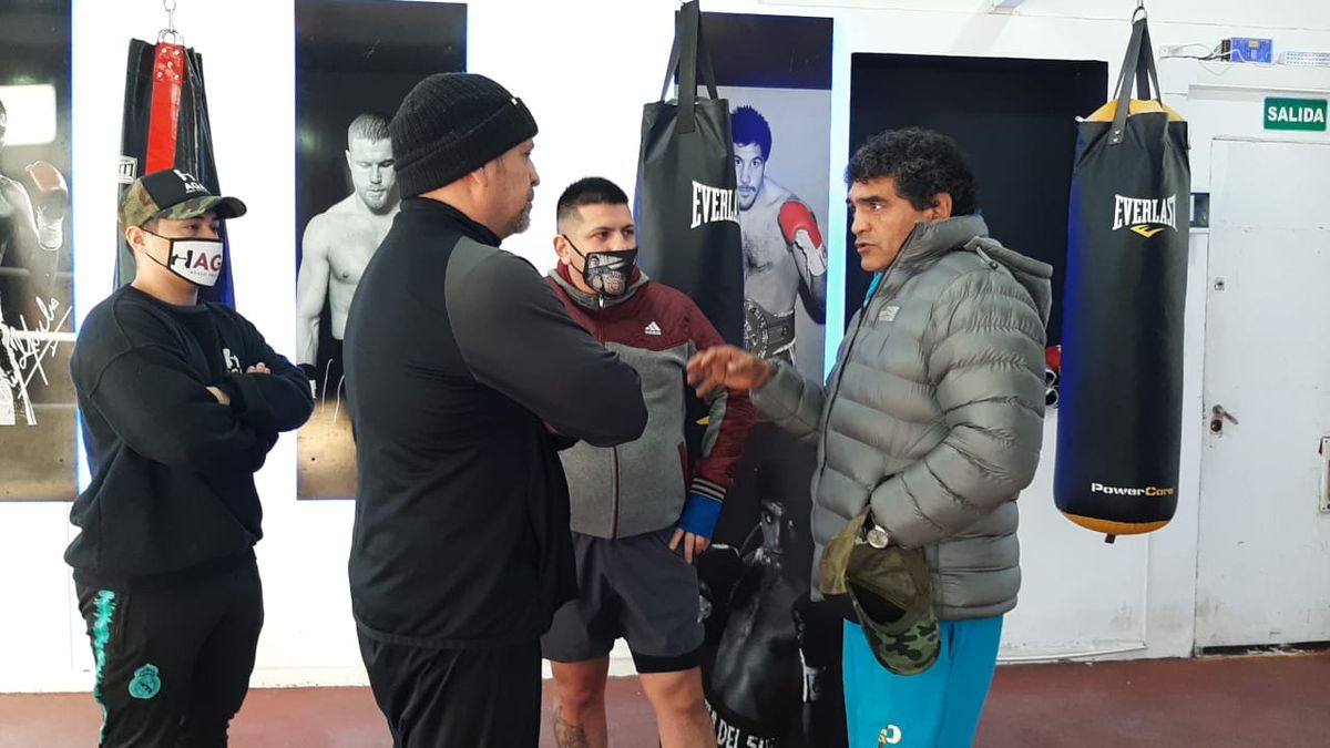 Locomotora Castro visitó gimnasios y merenderos en Comodoro