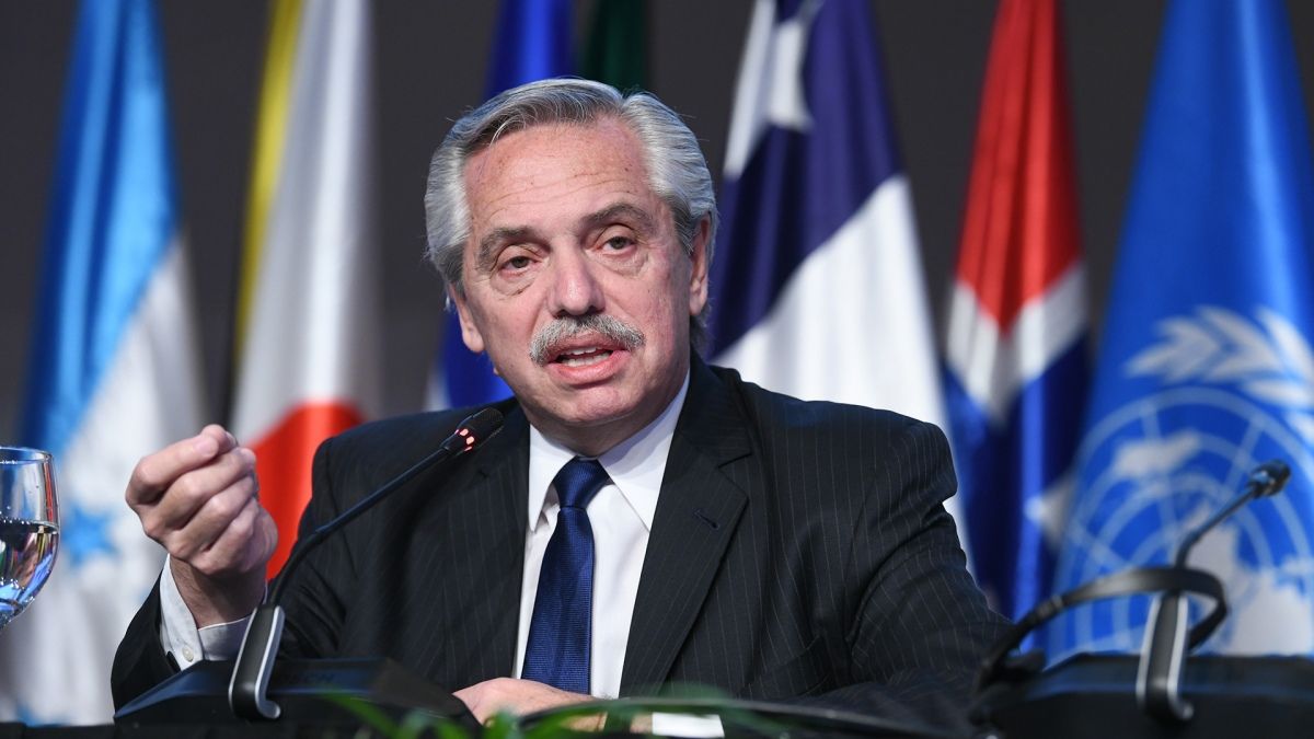 Ordenaron la inhibición de los bienes de Alberto Fernández