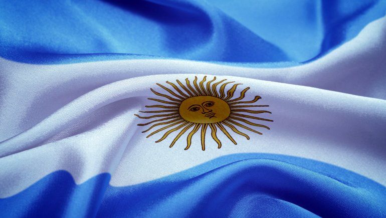 La Bandera es oficializada como insignia patria