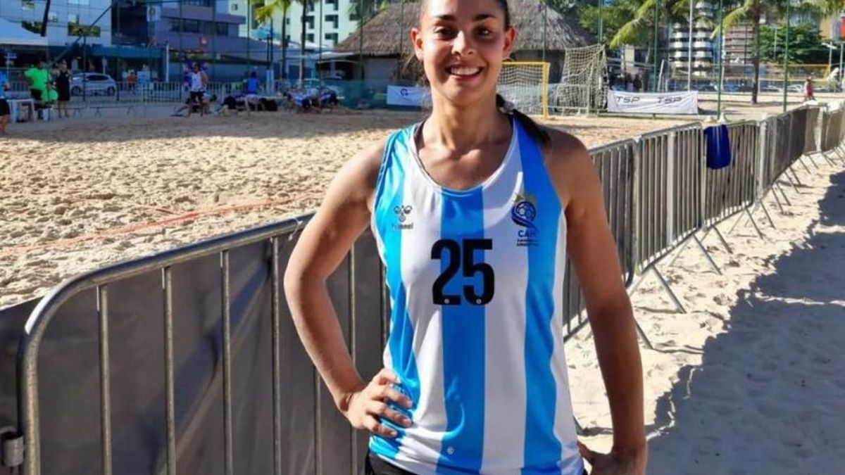 Ana Lewis busca el campeonato junto a la selección argentina