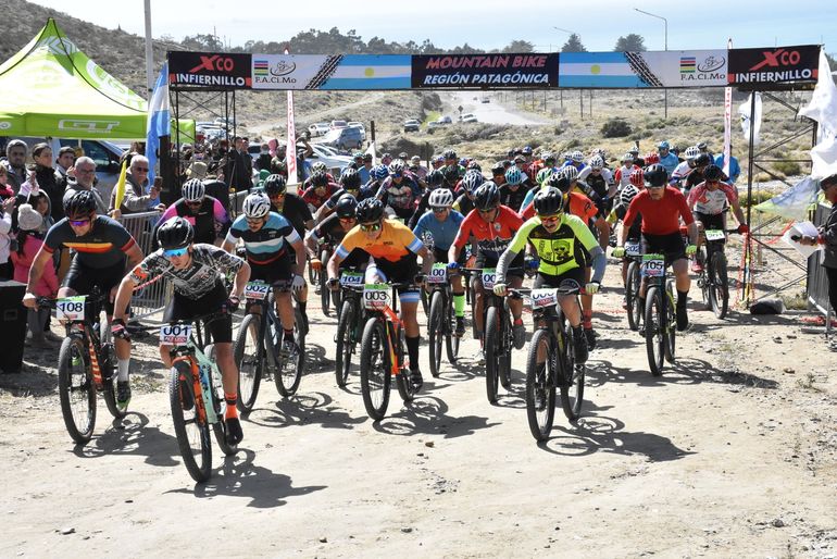 Facundo Alarcón y Marcia Larrauri se coronaron campeones regionales