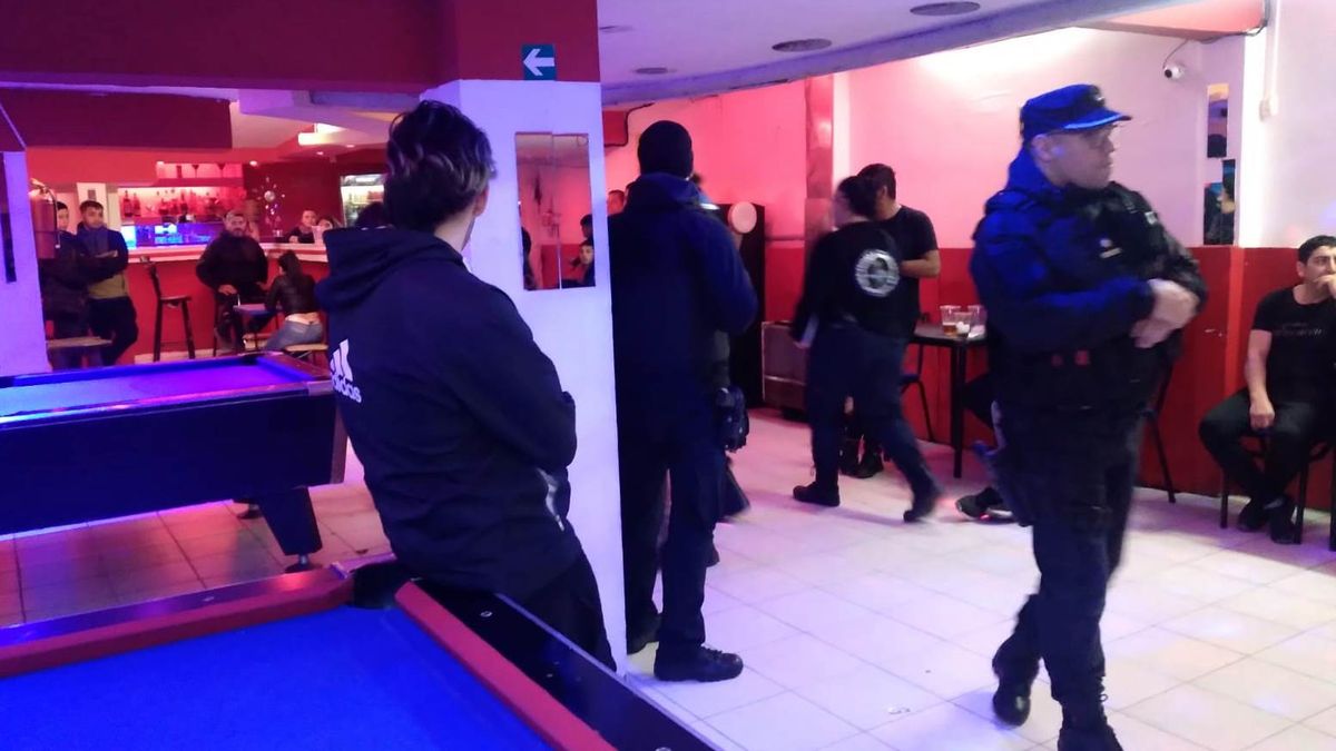 Detuvieron a dos sujetos requeridos por la justicia