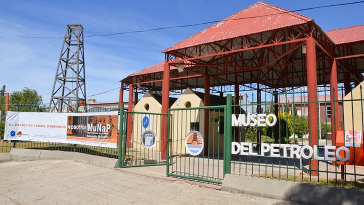 El Museo Nacional del Petróleo preserva la historia petrolera