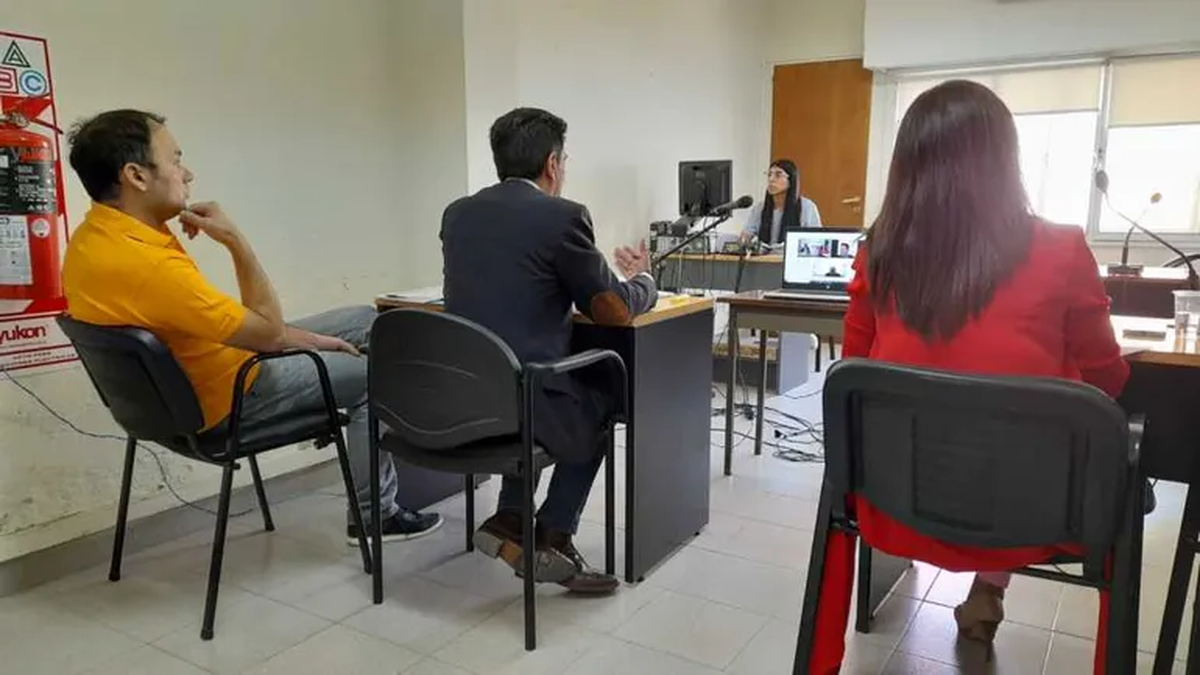 Arresto domiciliario y tobillera para el hombre que agredió a familiares Arresto domiciliario y tobillera para el hombre que agredió a familiares