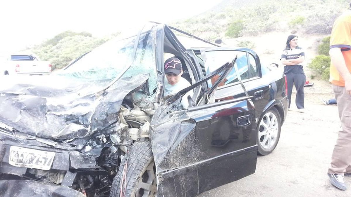 Choque frontal en cercanías de Punta Peligro