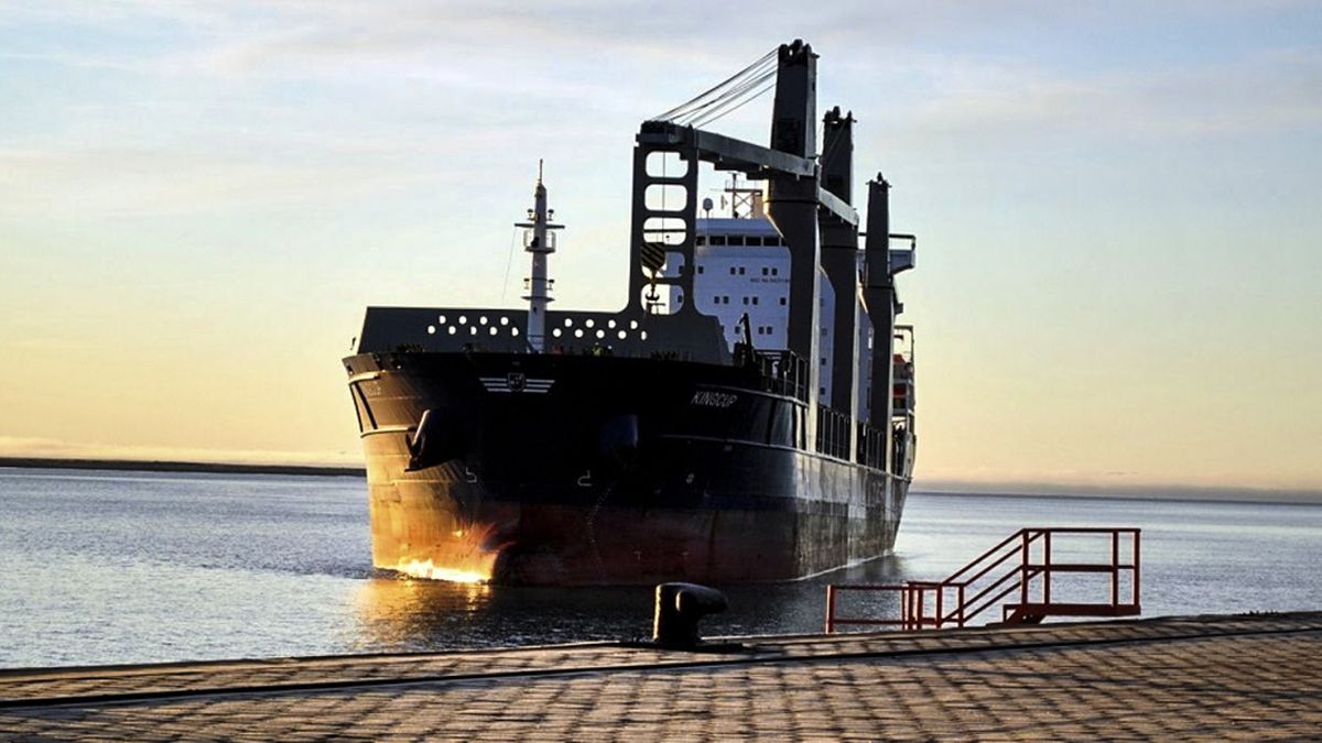 Llegó a Punta Quilla cargamento de maquinarias para las represas