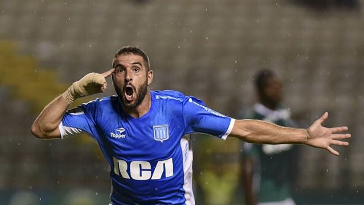 Racing busca mejorar su imagen con la vuelta del Licha López
